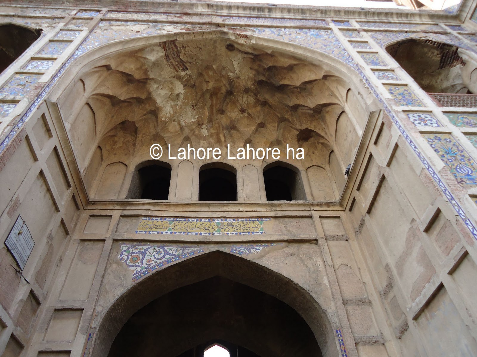 Lahore Lahore Ha: Chauburji