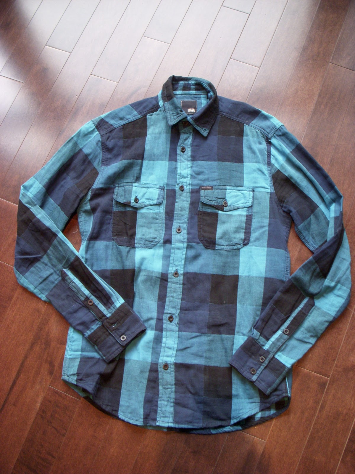 Adopted Cloth: Plad Shirt
