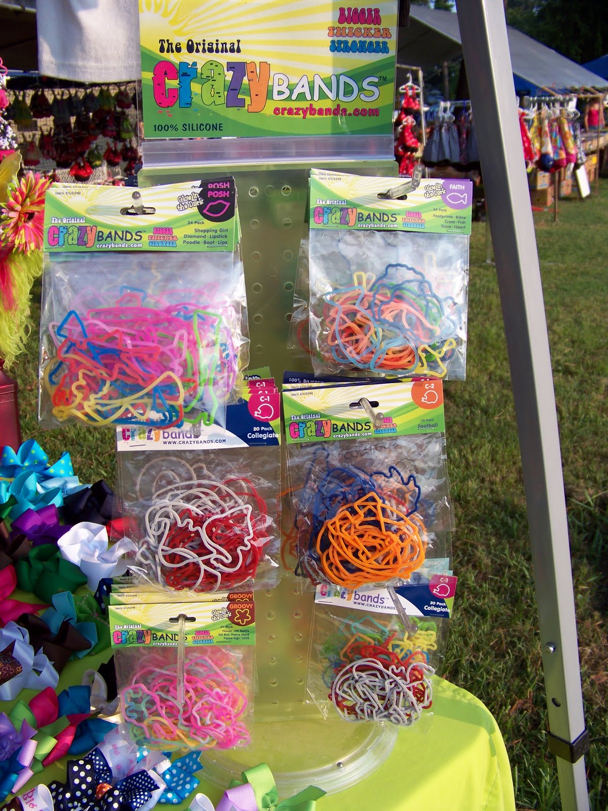 Molleighs Bowtique: Crazy Bands and the New Pop Watch