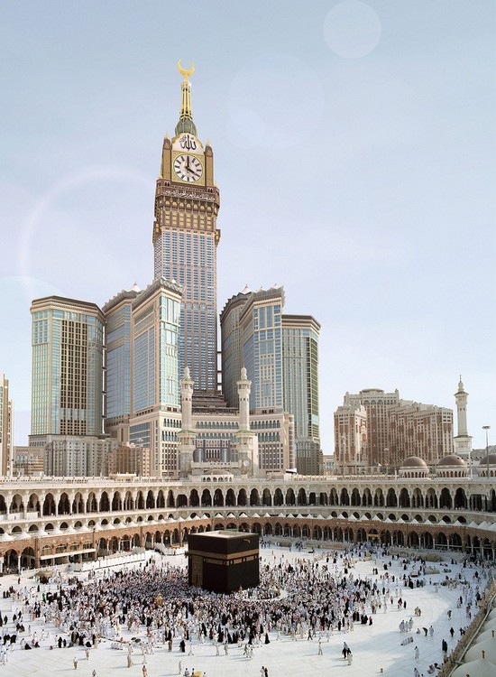 LagunaMerbok: Menara Jam Terbesar Dunia di Makkah