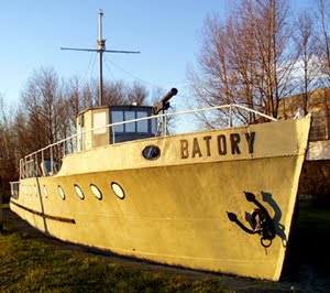 Jim bao Today with ©opyright on all pictu®es and text: ORP Batory