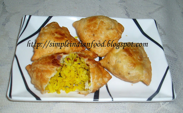 Simple Indian Food- An Easy Cooking Blog: Poha samosa