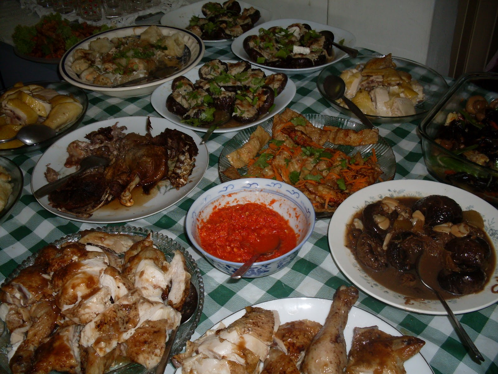 IN MEMORY OF OUR MOTHER LIM SWEE HENG AND OUR FATHER WOON SANG CHEW ...