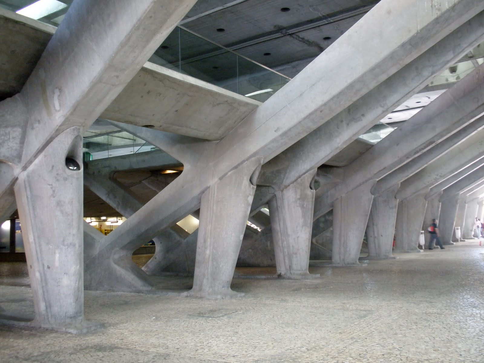 guttae: Santiago Calatrava: Gare do Oriente, Lisbon 1998