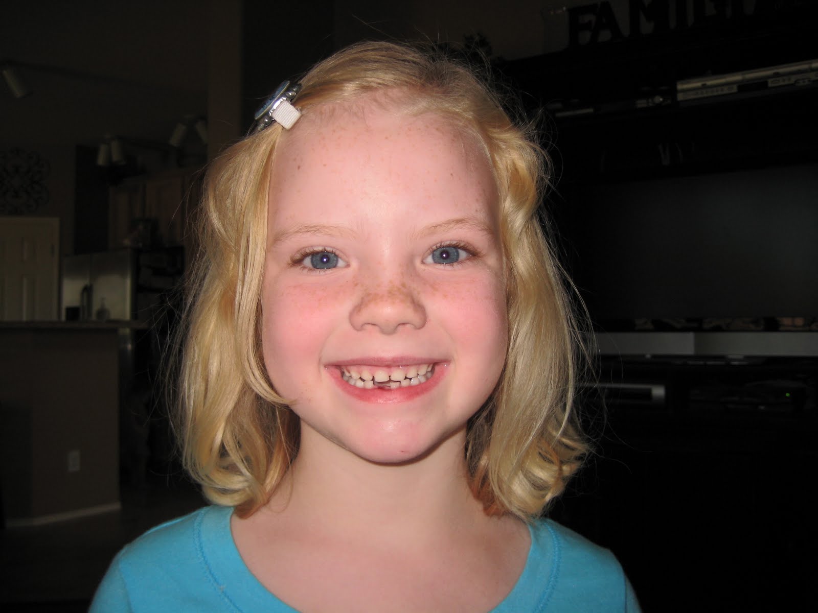 The Johnson Family: Paige 1st lost tooth