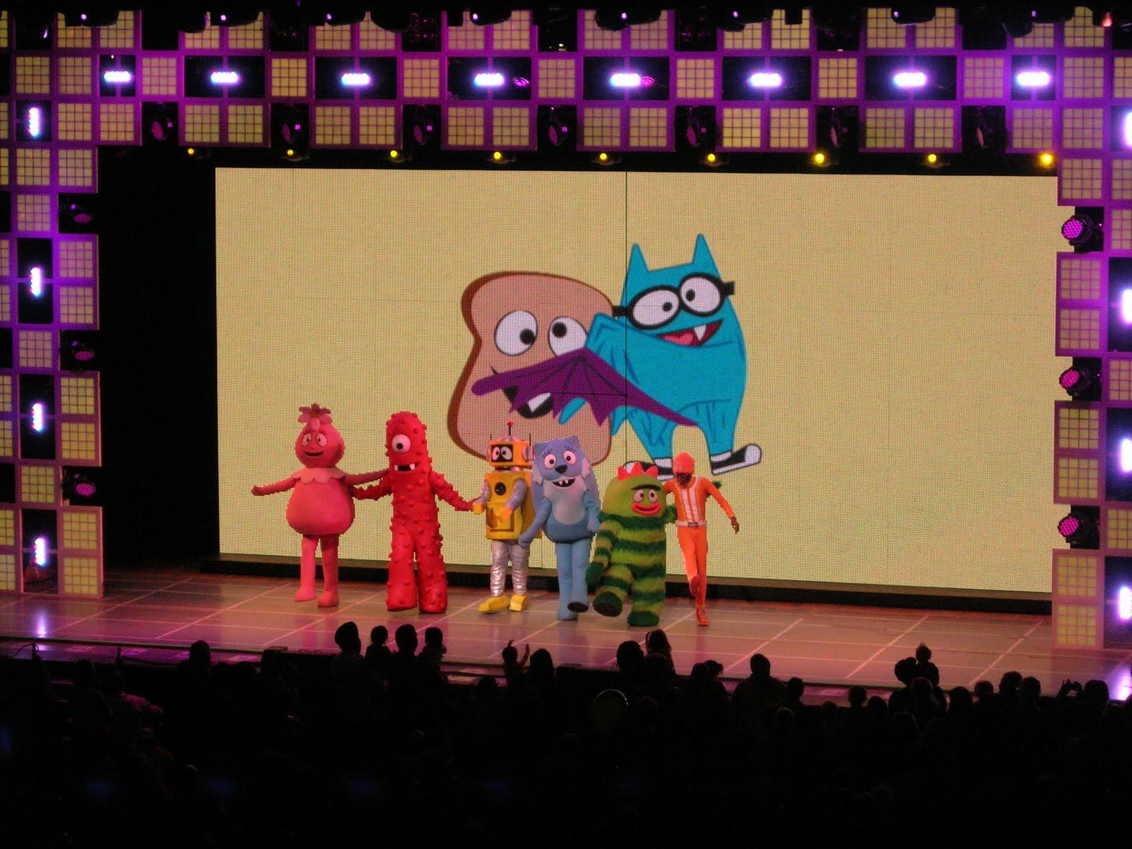 Quintana Family: Yo Gabba Gabba Live!!!!