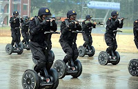 Segway X2, un vehiculo de asalto ideal. | ArmasAdictos