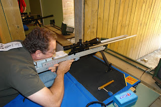 08.10 | ArmasAdictos