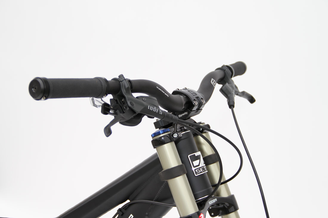 Sette Bikes Blog: VEXX Downhill Bike • Complete bike for only $2300