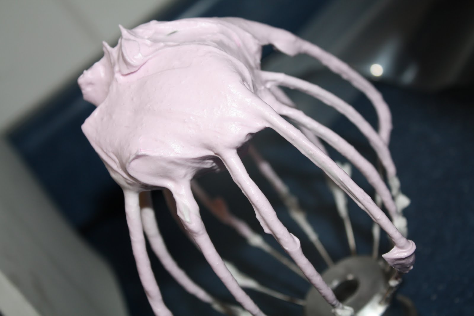 Mel's Sweet Treats: Meringues