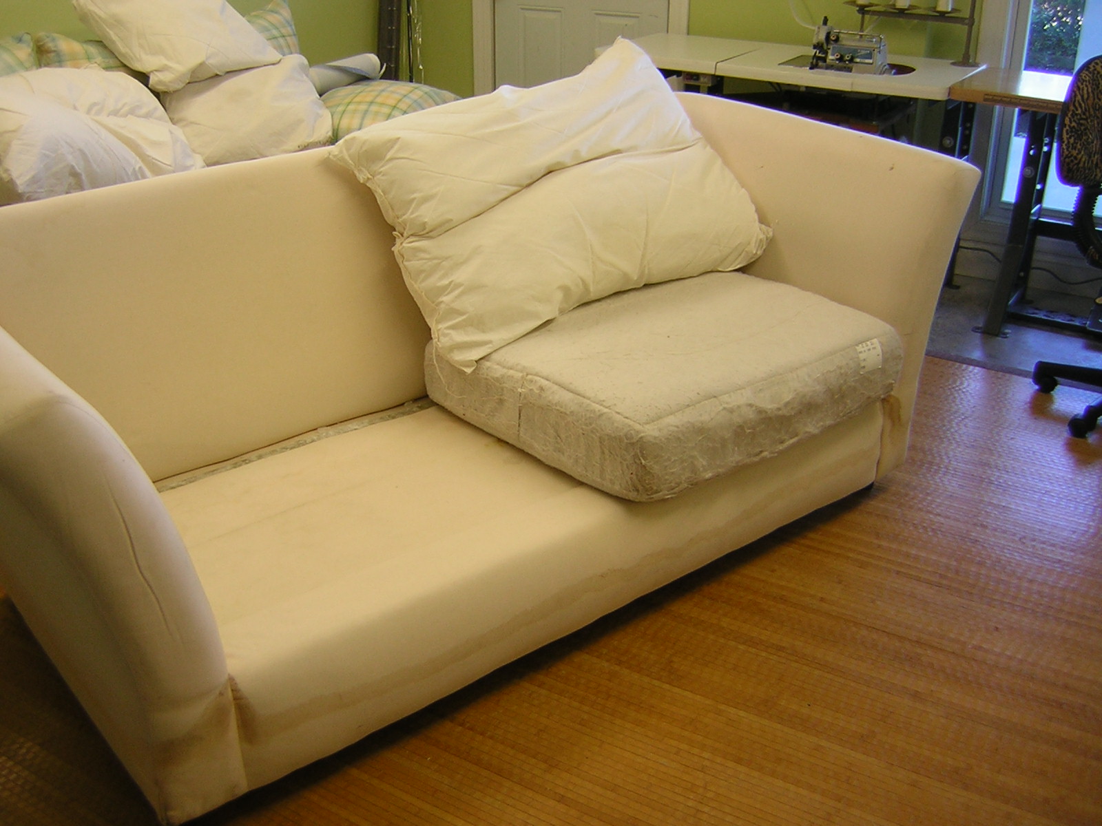 Slipcover Chic: Couch for Cousin