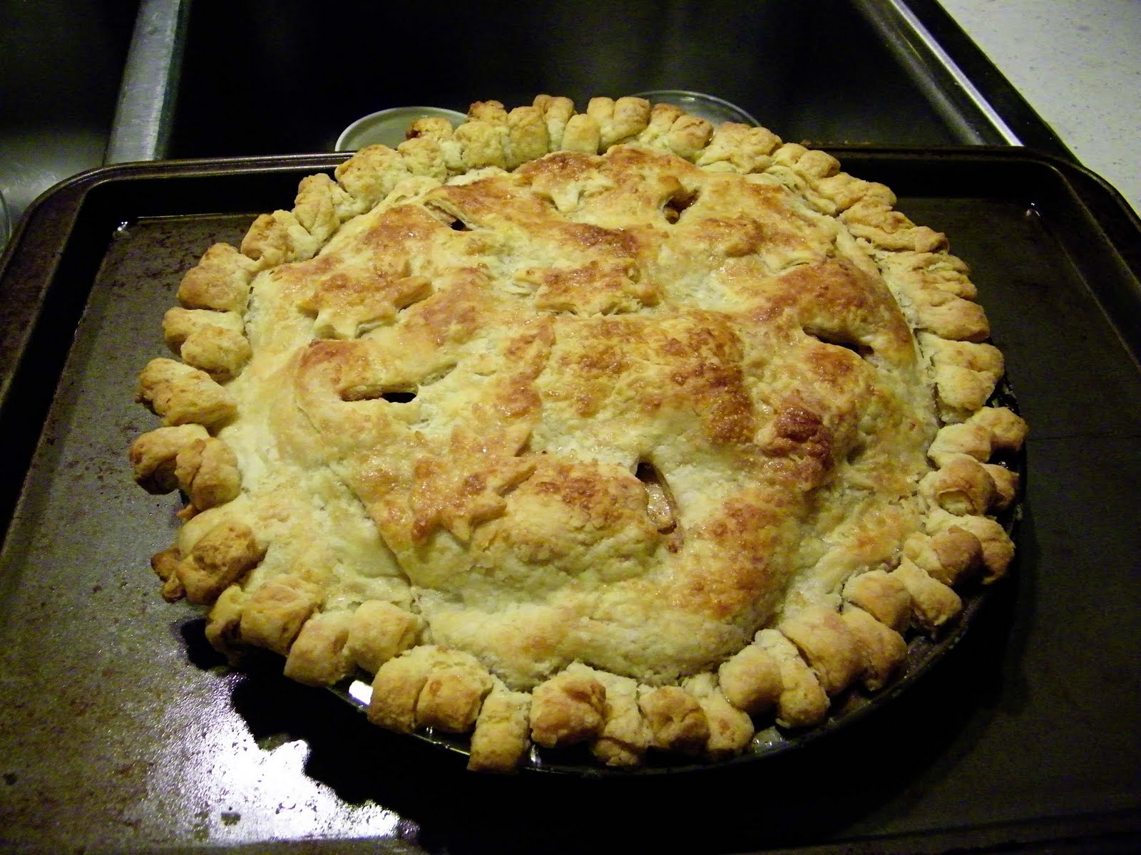 Challengers of the Unknown: Pie Are Squared: Pink Lady Apple Pie