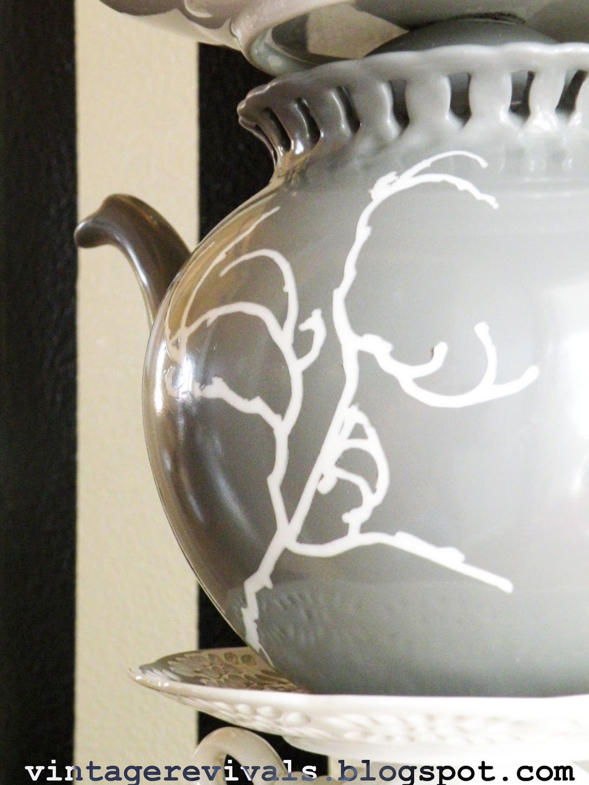 Be Different...Act Normal: CWTS Teapot Lamp- Vintage Revivals