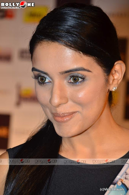 mulasotan: Asin Without Makeup Tamil Actress