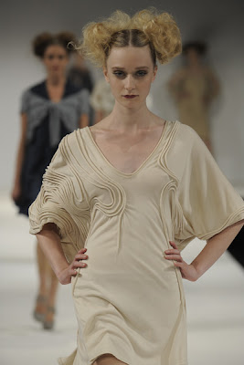 Ria Thomas - Knitwear designer | the Fashion Spot