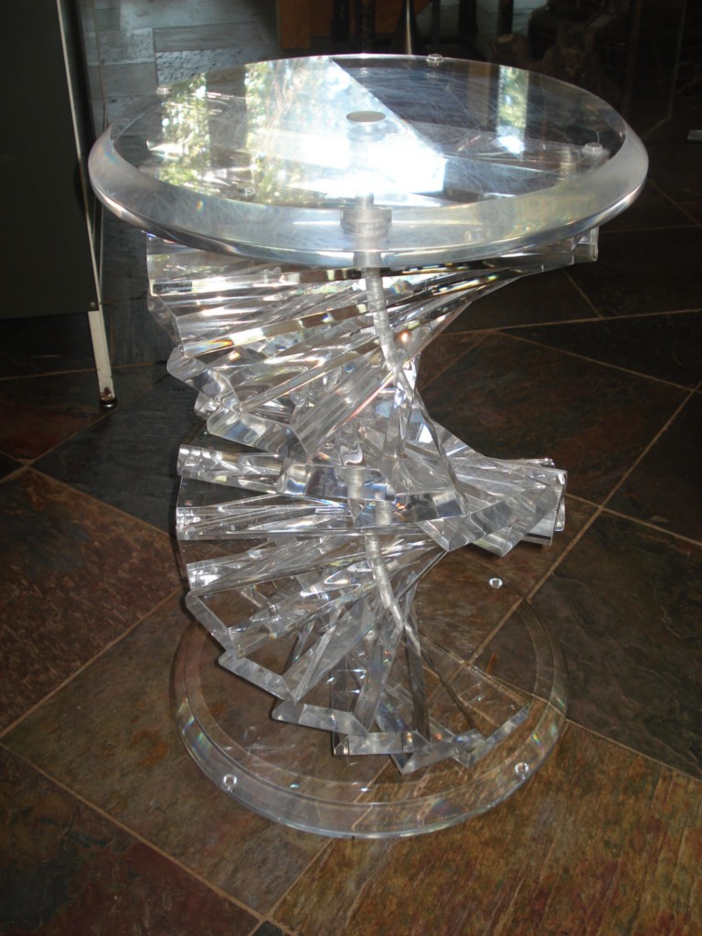 * v i s u a l * v a m p *: Cigarette Tables