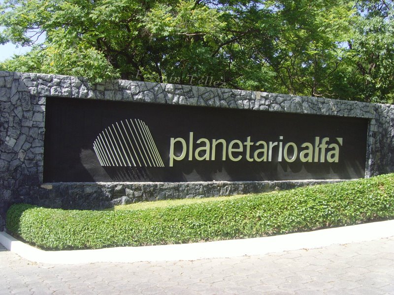 Monterrey, México: Hoy en la historia: Planetario Alfa