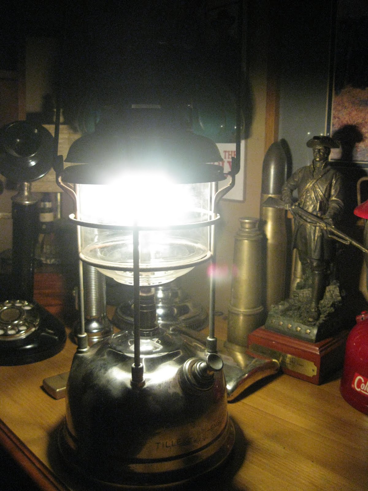 Vintage Coleman Lanterns: Tilley storm lantern & Willis & Bates Vapalux ...