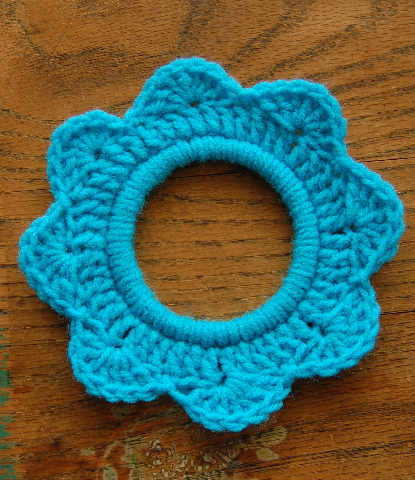 Lola Nova - Whatever Lola Wants: Mary Go Round crochet flower ring tutorial