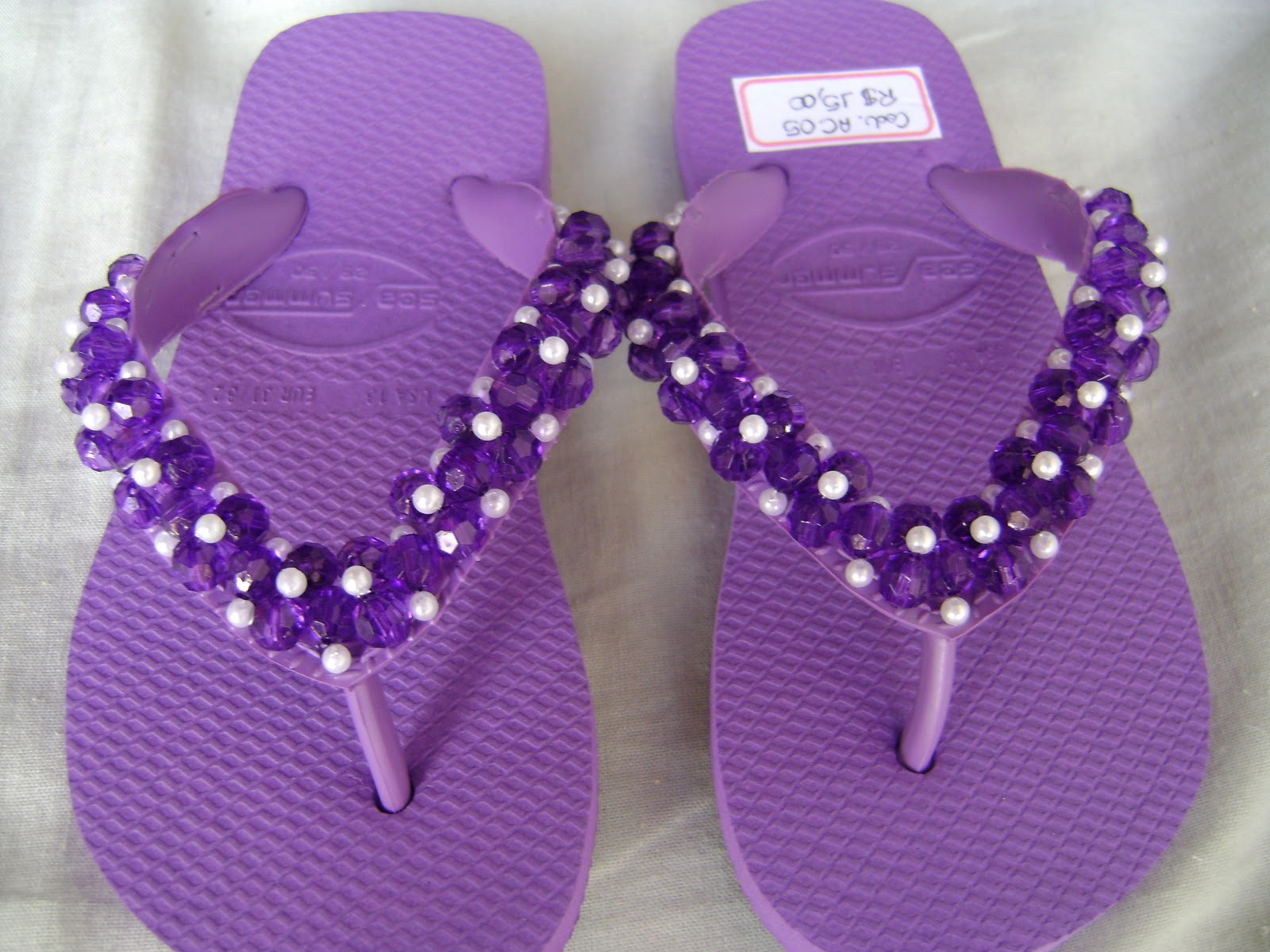 Agnes Chinelos: MAIS ALGUNS MODELOS DE CHINELOS COM PEDRARIAS