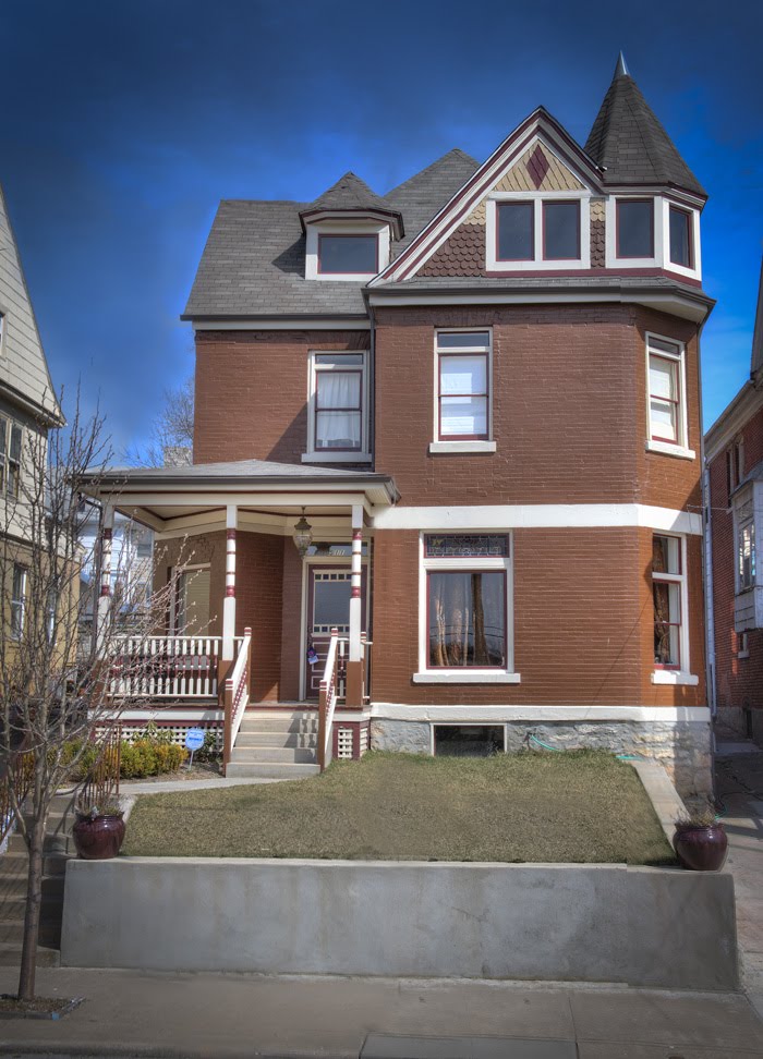 Hyperblogal: Pendleton Heights Holiday Homes Tour Part 1