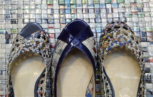 shoenista: Newspaper shoes