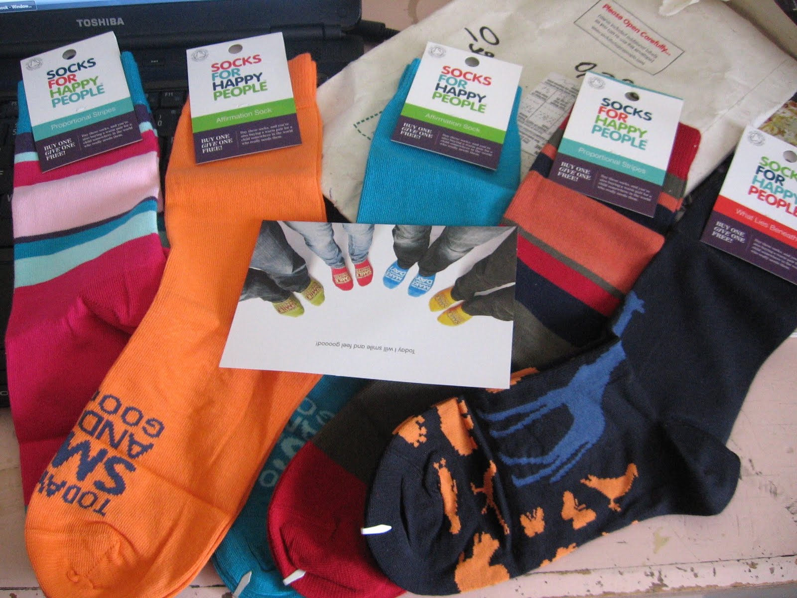 Mes Petites Creations: Saturday Special: Socks For Happy People Love