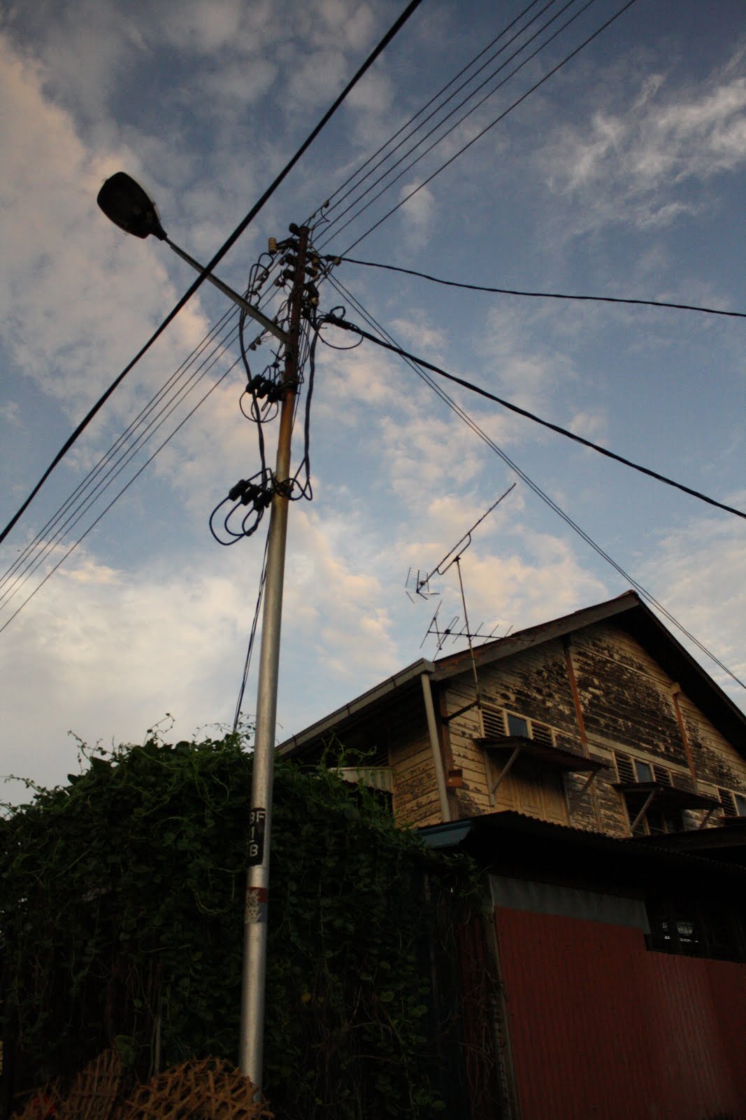 What drives you?: a lil visit to Teluk Intan ( Teluk Anson )