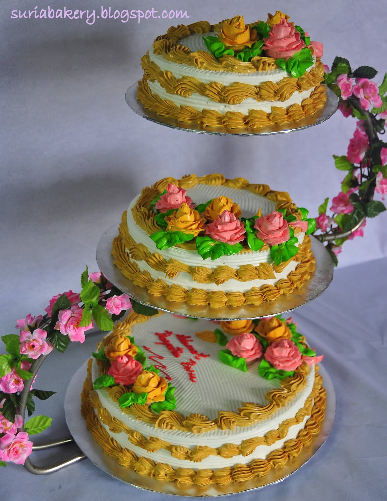 SURIA BAKERY: KEK BERTUNANG & PENGANTIN @ SURIA BAKERY