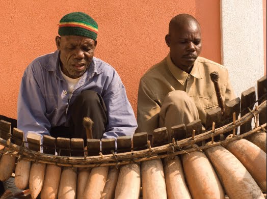 Angola Rising: Making Music, Angolan Style