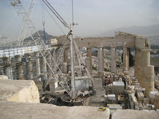 Antiquated Vagaries: Acropolis Dogs and the Parthenon's Phases