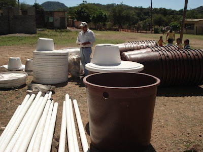 PUERTA NORTE: HIZO ENTREGA DE LETRINAS ECOLOGICAS EL DIF MUNICIPAL