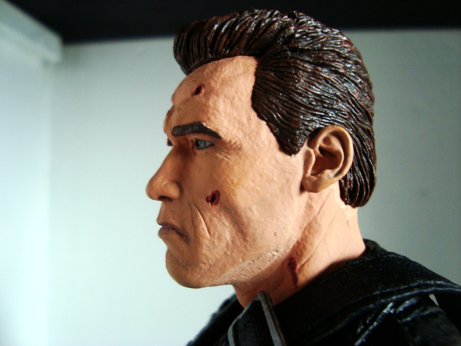 SUPER SHOGUN: TERMINATOR 2 T-800 WITH BATTLE DAMAGED HEAD 12" - NECA
