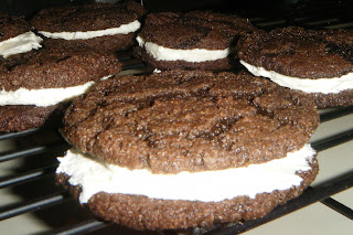 Out Of The Box Into The Kitchen: Homemade Oreos