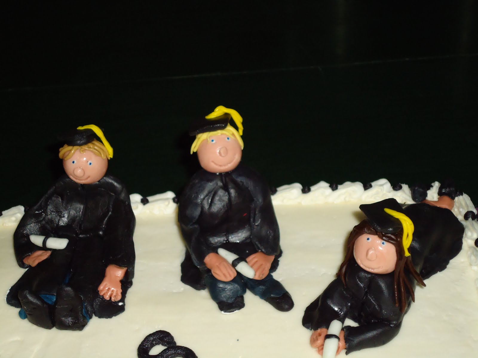 Cat's Cake Creations: Group Graduation Cake