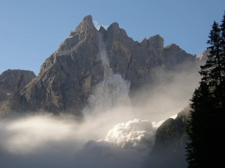 History of Geology: 12 October, 2007: Rock fall at the Einser