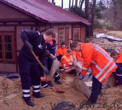 Carze (Karze) bei Bleckede: Deichbau in Alt Garge