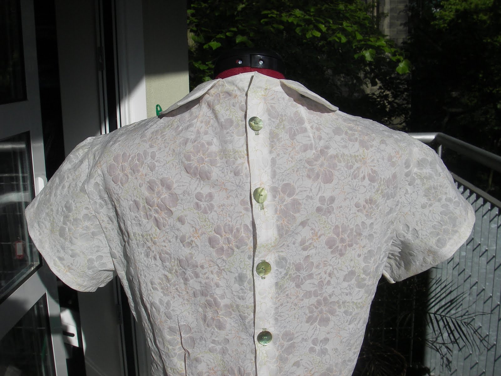 One 1940s back-buttoning blouse done! - A Stitching Odyssey