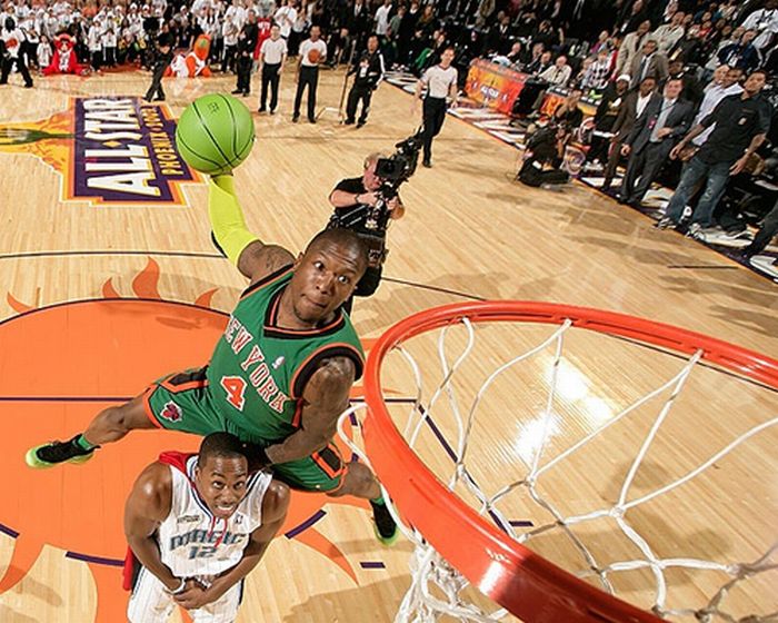 DAMN FUN GALLERIES: Getting Dunked On