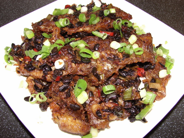 Copycat fried 'dace' fish with black beans 自制豆豉魚