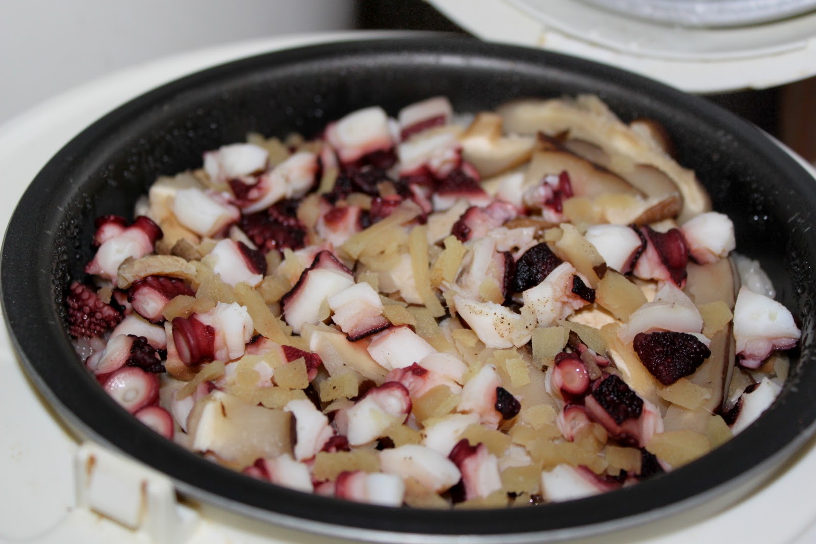A Box of Kitchen: Takogohan (octopus rice dish)