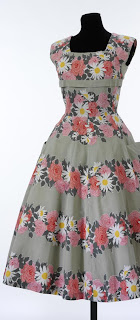 Sew Retro: Free vintage patterns for download!