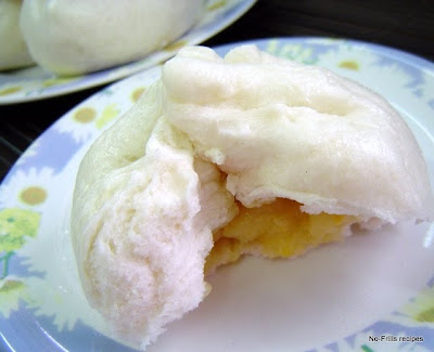 Cream Custard Bun ~ Pau