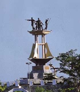 SyesaRevolutions: Monumen Raja Haji Fisabilillah