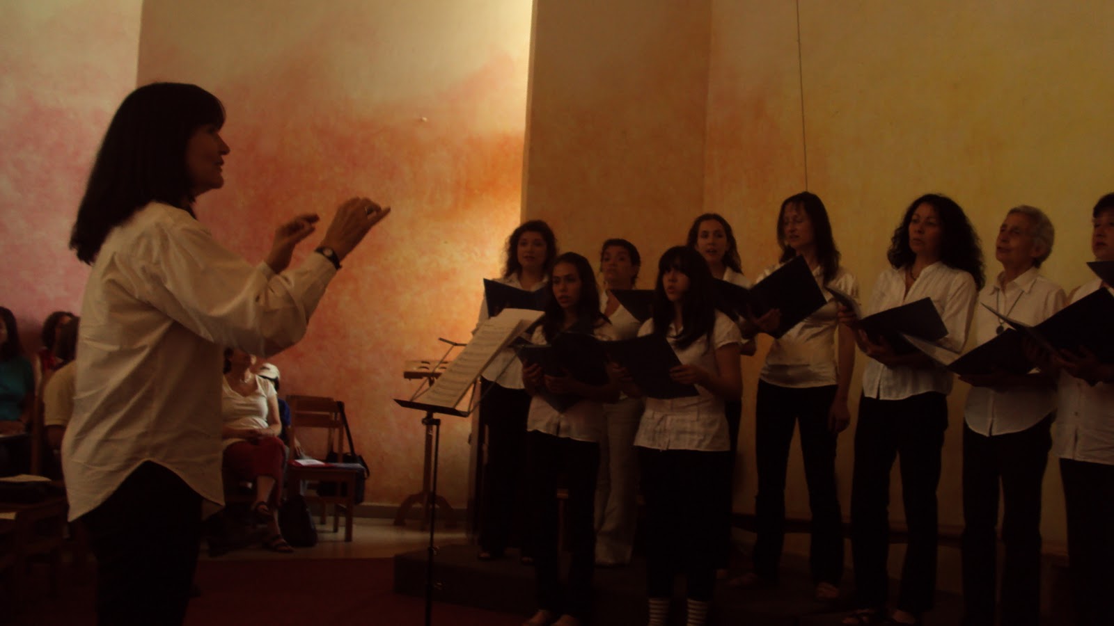 Aprende cantando: Canto coral en el trabajo: Taller de canto en el ...