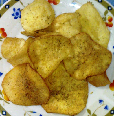 Kuih Raya De' Niza: kerepek ubi lada hitam