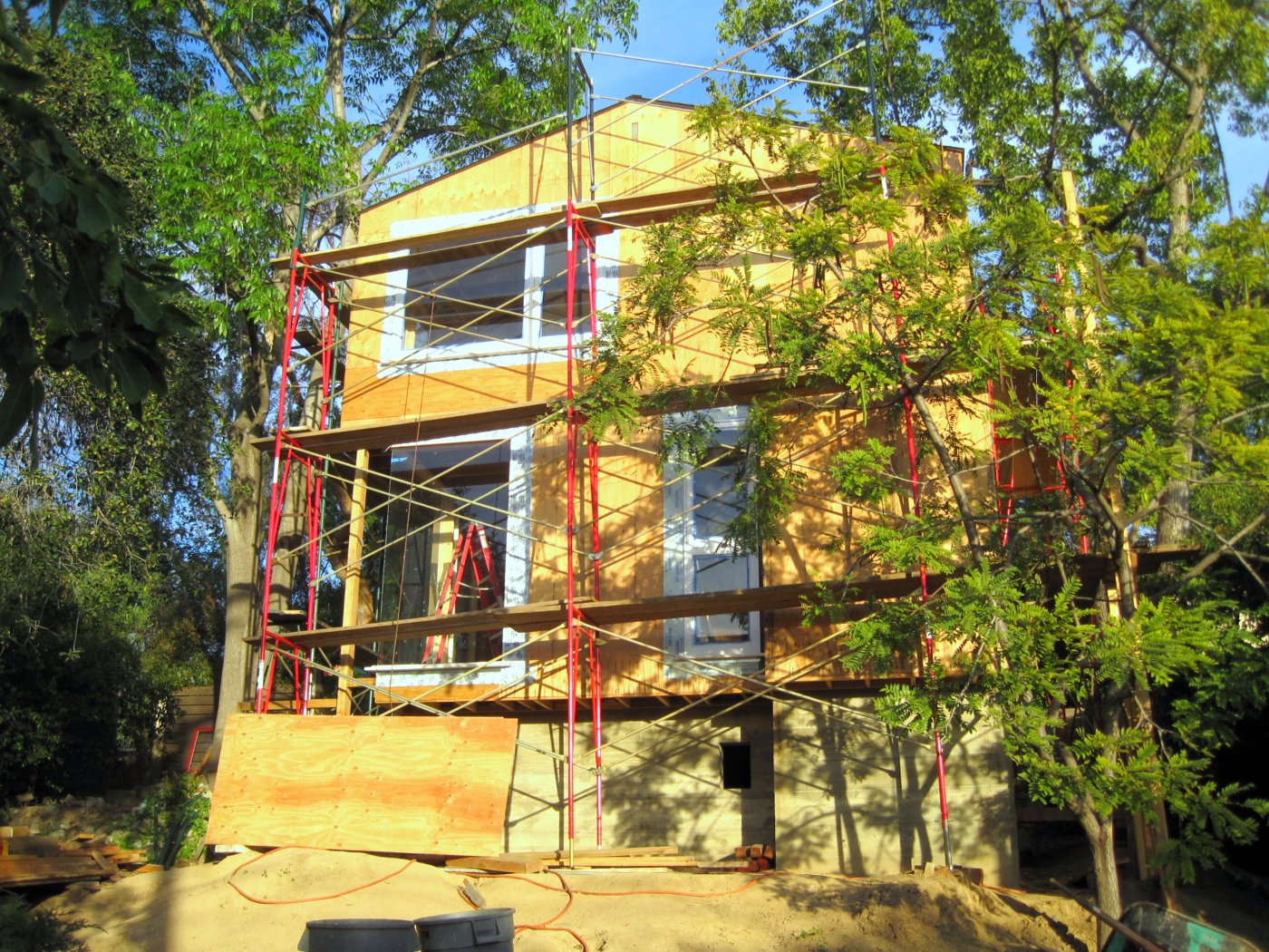 our house on the hill: Rough Framing Complete
