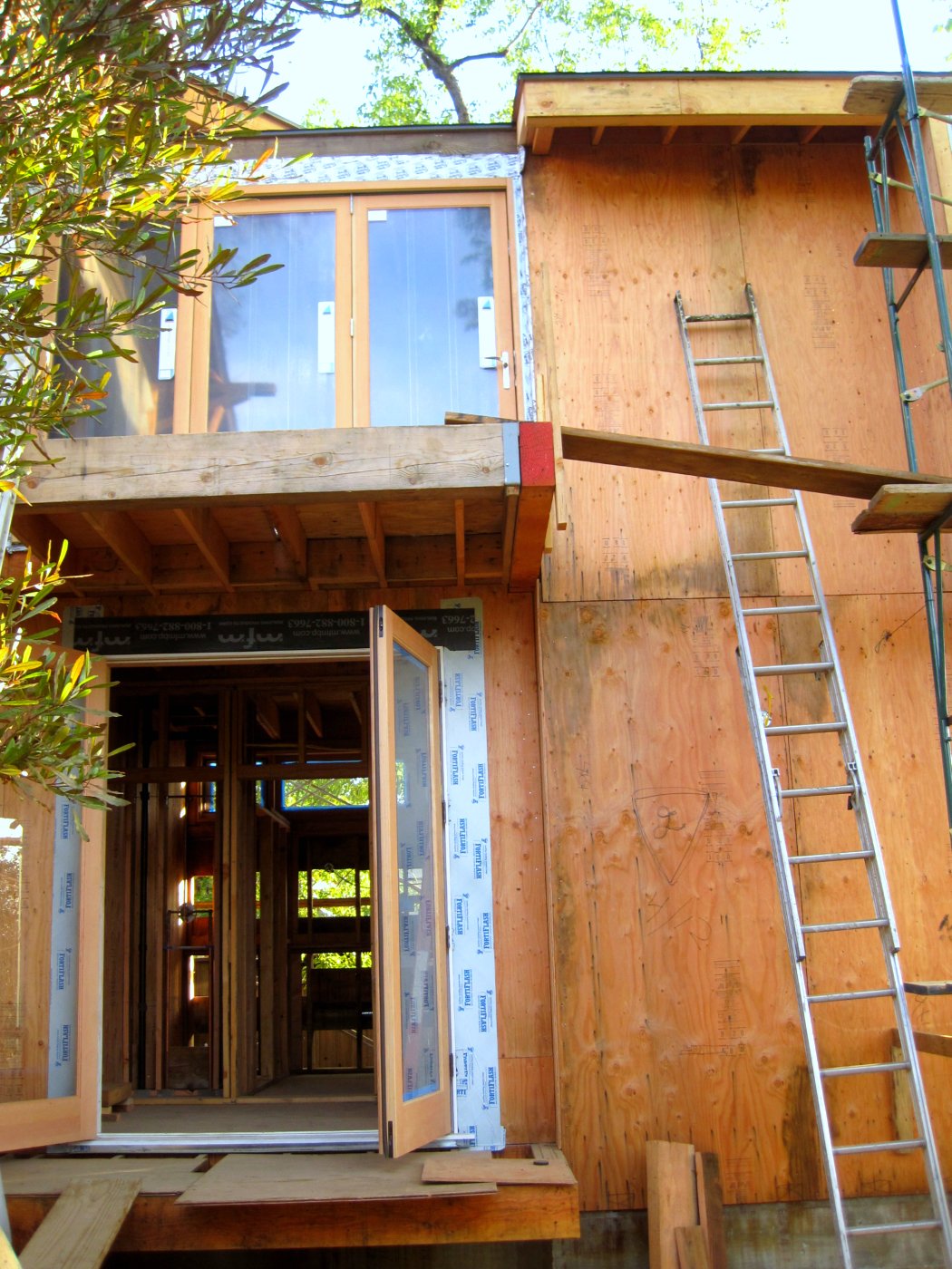 our house on the hill: Rough Framing Complete