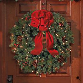 Traditional Christmas Decorating Ideas - Nada Manley - Fun with Fashion ...