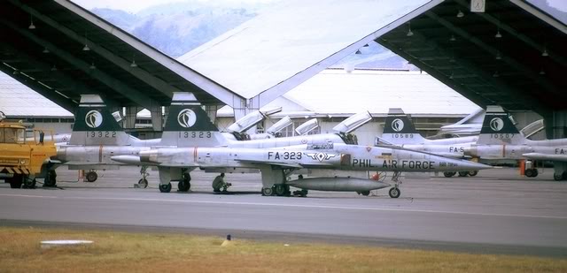 StrongPh Blog: Images of Philippine Airforce F-5 Jet Fighter
